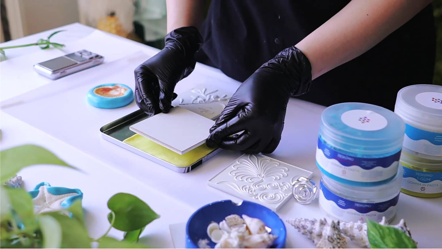 “I–GUM” – Non-Toxic Silicone Putty for mould making – ResinPro ...