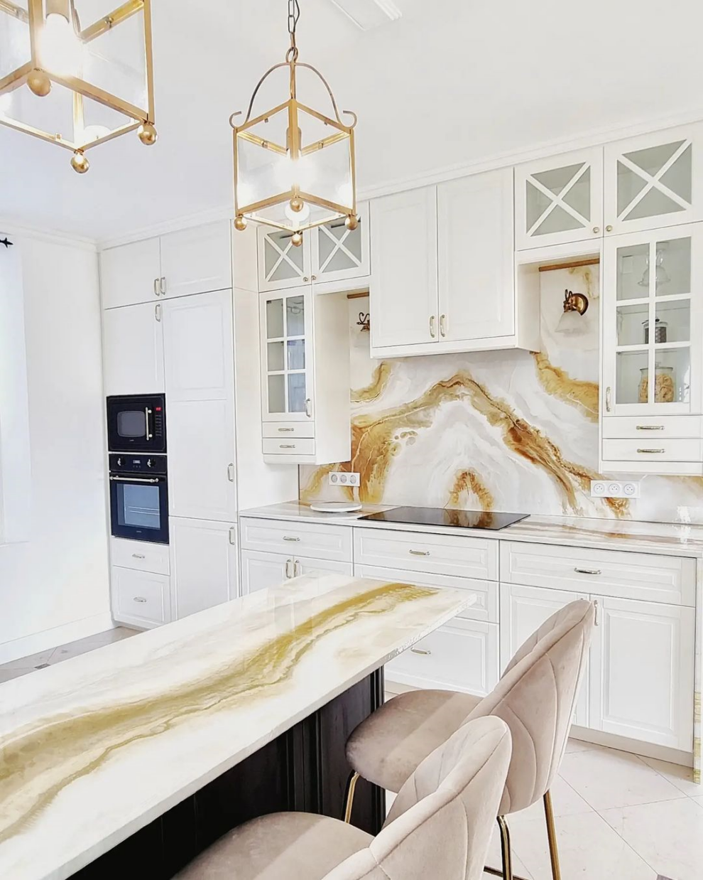 How to renovate a kitchen top with resin: design idea on a limited ...